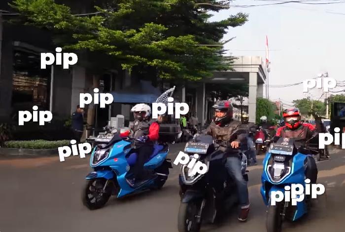 Cocok untuk Para Pecinta Touring, Berikut 5 Motor Listrik Dengan Jarak ...
